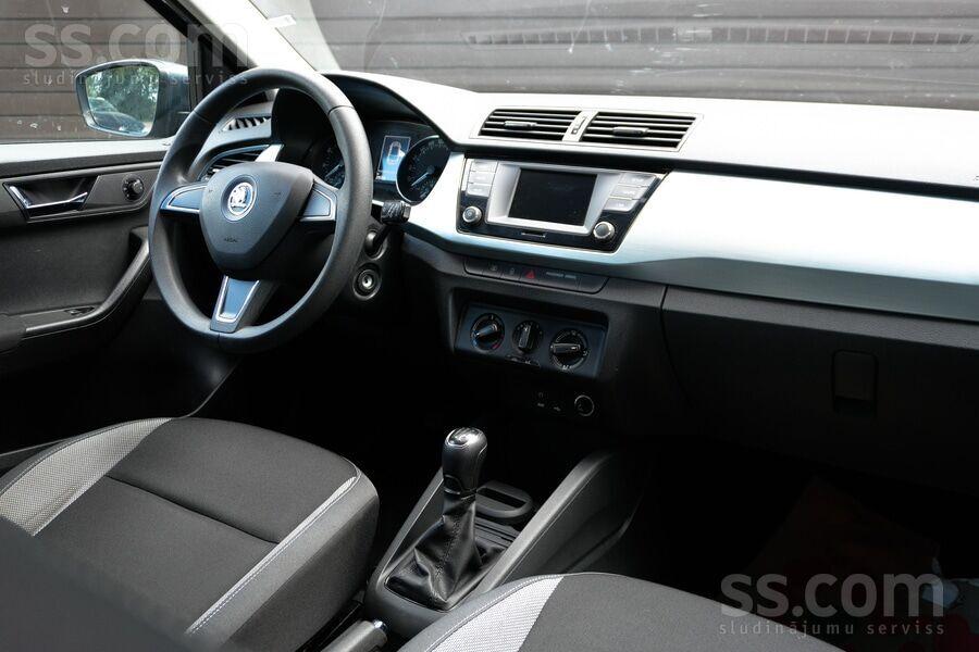 Grey Skoda Fabia 2015 in Riga, with an engine capacity of 1.00 L and mileage of 202 thousand km for 5990 €, photo 6 on AUTOMOTO.COM.LV