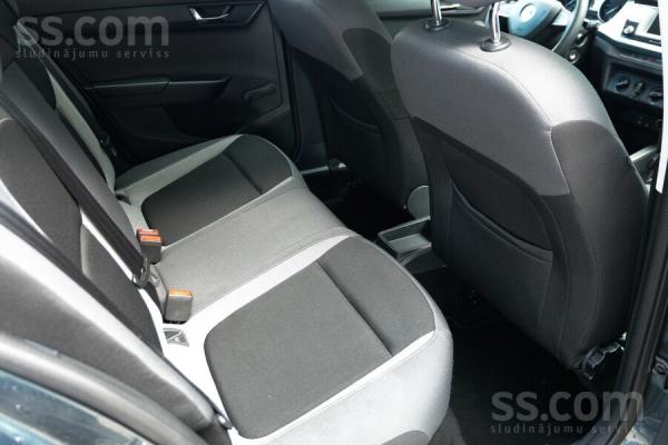 Grey Skoda Fabia 2015 in Riga, with an engine capacity of 1.00 L and mileage of 202 thousand km for 5990 €, photo 7 on AUTOMOTO.COM.LV