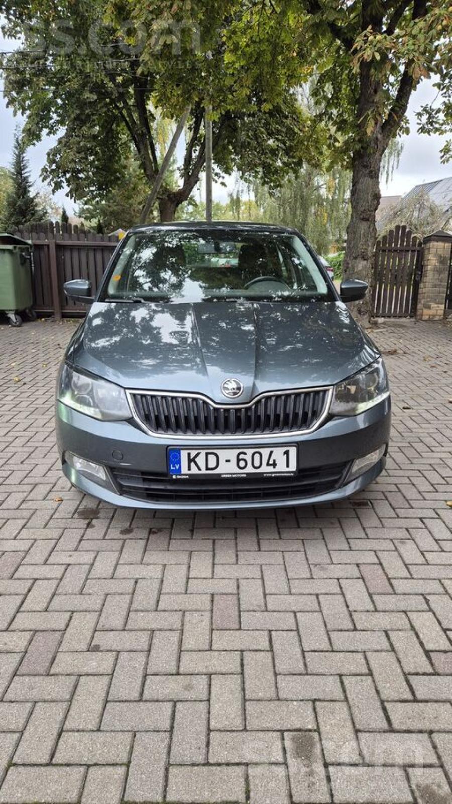 Pelēks Skoda Fabia 2015 Rīga, ar dzinēja tilpumu 1.20 L un nobraukumu 198 tūkst. km par 4200 €, foto 1 vietnē AUTOMOTO.COM.LV
