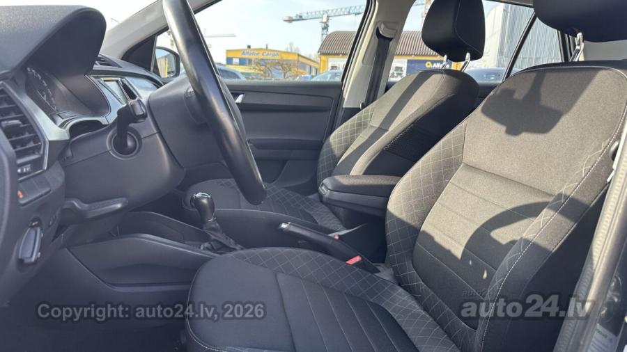 Grey Skoda Fabia 2016 in Tallinn, with an engine capacity of 1.20 L and mileage of 84 thousand km for 9900 €, photo 6 on AUTOMOTO.COM.LV
