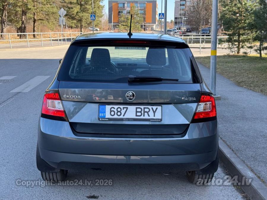 Grey Skoda Fabia 2016 in Tallinn, with an engine capacity of 1.20 L and mileage of 84 thousand km for 9990 €, photo 7 on AUTOMOTO.COM.LV