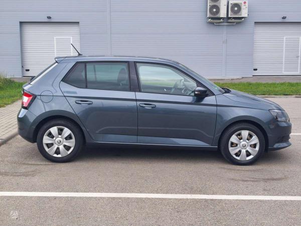 Pelēks Skoda Fabia 2016 Marijampole, ar dzinēja tilpumu 1.42 L un nobraukumu 235 tūkst. km par 3850 €, foto 7 vietnē AUTOMOTO.COM.LV