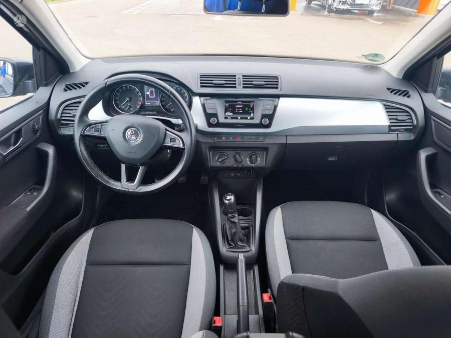 Pelēks Skoda Fabia 2016 Marijampole, ar dzinēja tilpumu 1.42 L un nobraukumu 235 tūkst. km par 3850 €, foto 12 vietnē AUTOMOTO.COM.LV