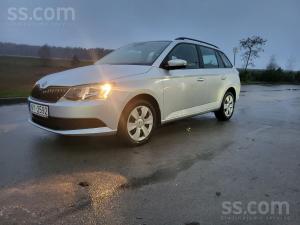 Grey Skoda Fabia 2017 in Riga, with an engine capacity of 1.40 L and mileage of 240 thousand km for 4950 €, photo  on AUTOMOTO.COM.LV