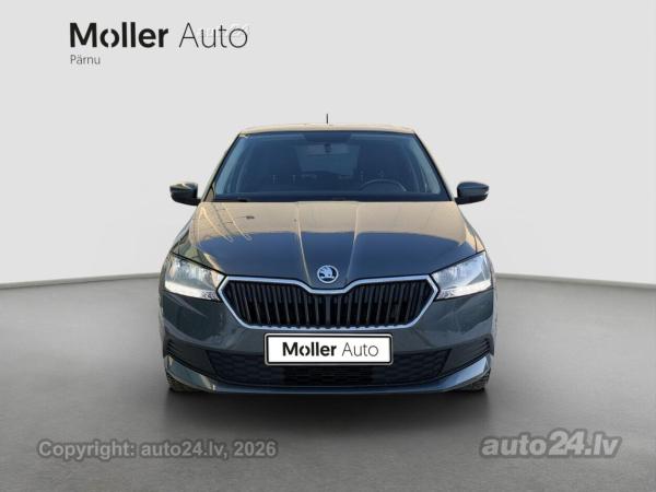 Grey Skoda Fabia 2018 in Parnu, with an engine capacity of 1.00 L and mileage of 45 thousand km for 9400 €, photo 3 on AUTOMOTO.COM.LV