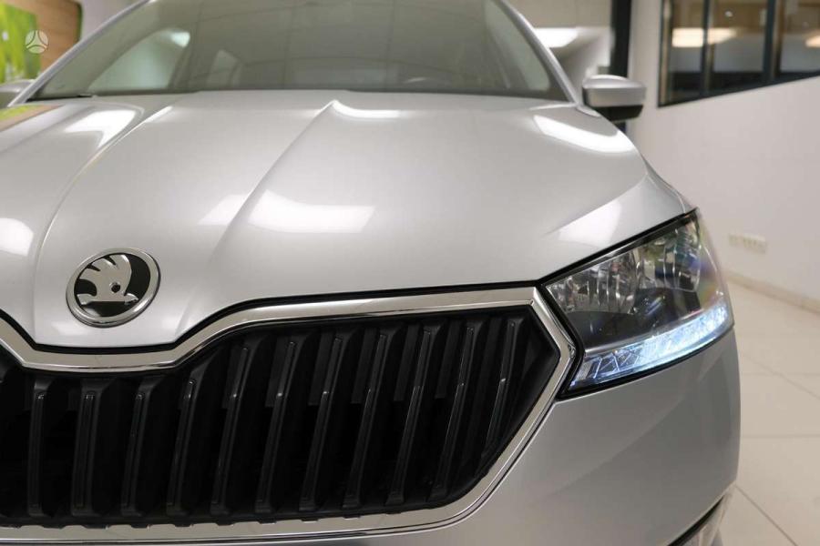 Pelēks Skoda Fabia 2019 Viļņa, ar dzinēja tilpumu 1.00 L un nobraukumu 200 tūkst. km par 7300 €, foto 22 vietnē AUTOMOTO.COM.LV