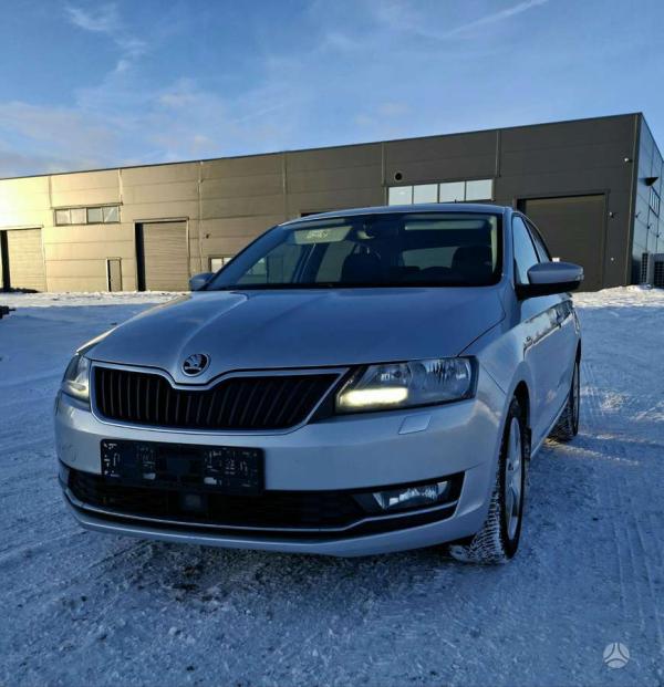 Pelēks Skoda Fabia 2019 Kauņa, ar dzinēja tilpumu 1.00 L un nobraukumu 180 tūkst. km par 6500 €, foto 4 vietnē AUTOMOTO.COM.LV