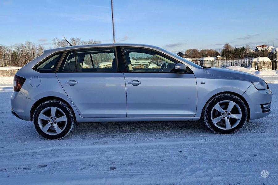 Grey Skoda Fabia 2019 in Kaunas, with an engine capacity of 1.00 L and mileage of 180 thousand km for 6500 €, photo 8 on AUTOMOTO.COM.LV