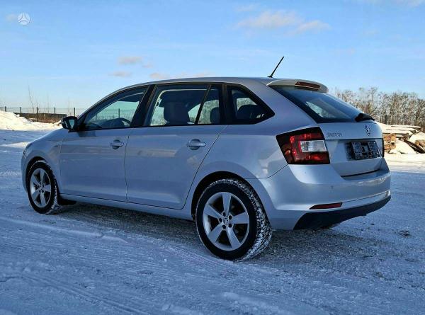 Pelēks Skoda Fabia 2019 Kauņa, ar dzinēja tilpumu 1.00 L un nobraukumu 180 tūkst. km par 6500 €, foto 10 vietnē AUTOMOTO.COM.LV