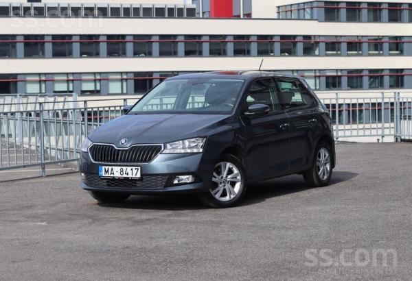 Pelēks Skoda Fabia 2019 Rīga, ar dzinēja tilpumu 1.00 L un nobraukumu 136 tūkst. km par 9280 €, foto 3 vietnē AUTOMOTO.COM.LV