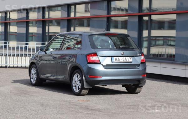 Pelēks Skoda Fabia 2019 Rīga, ar dzinēja tilpumu 1.00 L un nobraukumu 136 tūkst. km par 9280 €, foto 4 vietnē AUTOMOTO.COM.LV