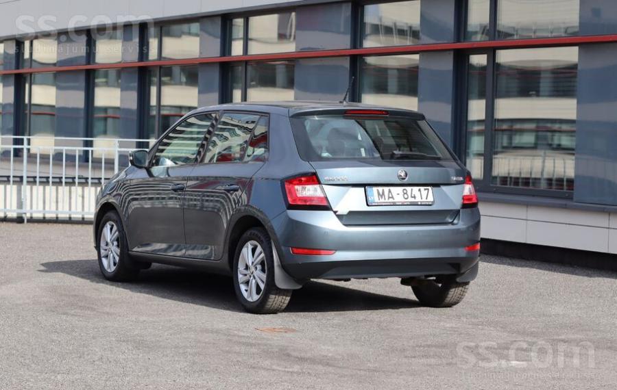 Grey Skoda Fabia 2019 in Riga, with an engine capacity of 1.00 L and mileage of 136 thousand km for 9280 €, photo 5 on AUTOMOTO.COM.LV