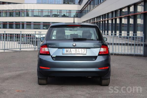Pelēks Skoda Fabia 2019 Rīga, ar dzinēja tilpumu 1.00 L un nobraukumu 136 tūkst. km par 9280 €, foto 5 vietnē AUTOMOTO.COM.LV