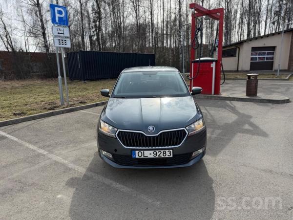 Grey Skoda Fabia 2019 in Riga, with an engine capacity of 1.00 L and mileage of 147 thousand km for 6800 €, photo 2 on AUTOMOTO.COM.LV