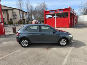 Grey Skoda Fabia 2019 in Riga, with an engine capacity of 1.00 L and mileage of 147 thousand km for 6800 €, photo 5 on AUTOMOTO.COM.LV