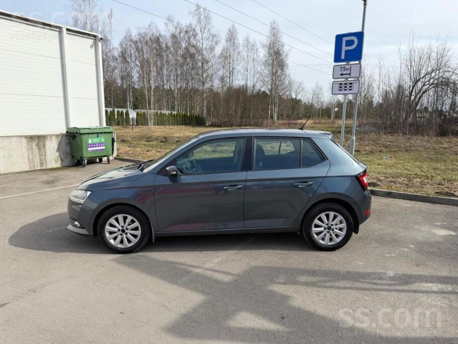 Grey Skoda Fabia 2019 in Riga, with an engine capacity of 1.00 L and mileage of 147 thousand km for 6800 €, photo 8 on AUTOMOTO.COM.LV