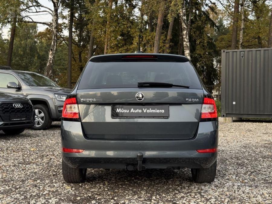 Pelēks Skoda Fabia 2019 Valmiera, ar dzinēja tilpumu 1.00 L un nobraukumu 211 tūkst. km par 7900 €, foto 6 vietnē AUTOMOTO.COM.LV