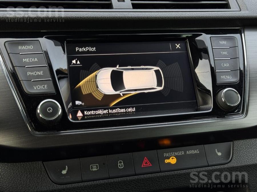 Pelēks Skoda Fabia 2019 Valmiera, ar dzinēja tilpumu 1.00 L un nobraukumu 211 tūkst. km par 7900 €, foto 17 vietnē AUTOMOTO.COM.LV