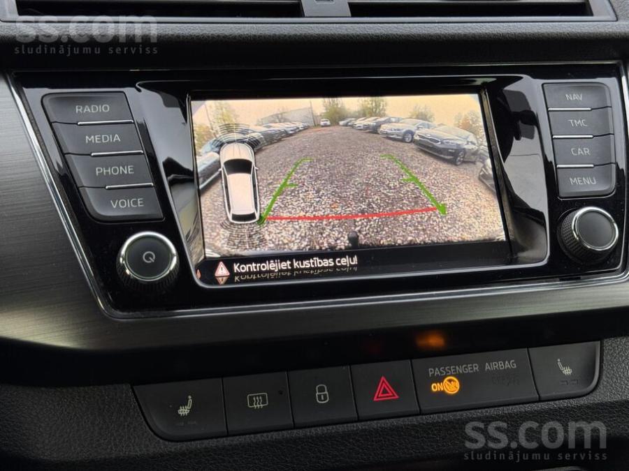 Pelēks Skoda Fabia 2019 Valmiera, ar dzinēja tilpumu 1.00 L un nobraukumu 211 tūkst. km par 7900 €, foto 18 vietnē AUTOMOTO.COM.LV