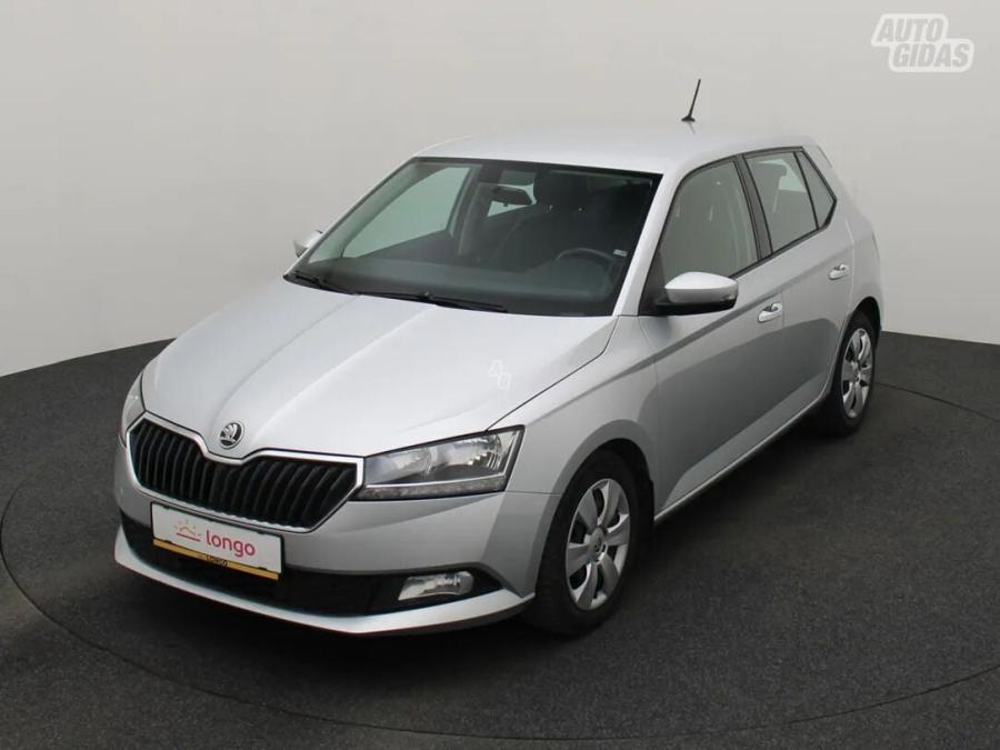 Grey Skoda Fabia 2021 in Vilnius, with an engine capacity of 1.00 L and mileage of 160 thousand km for 8799 €, photo 1 on AUTOMOTO.COM.LV