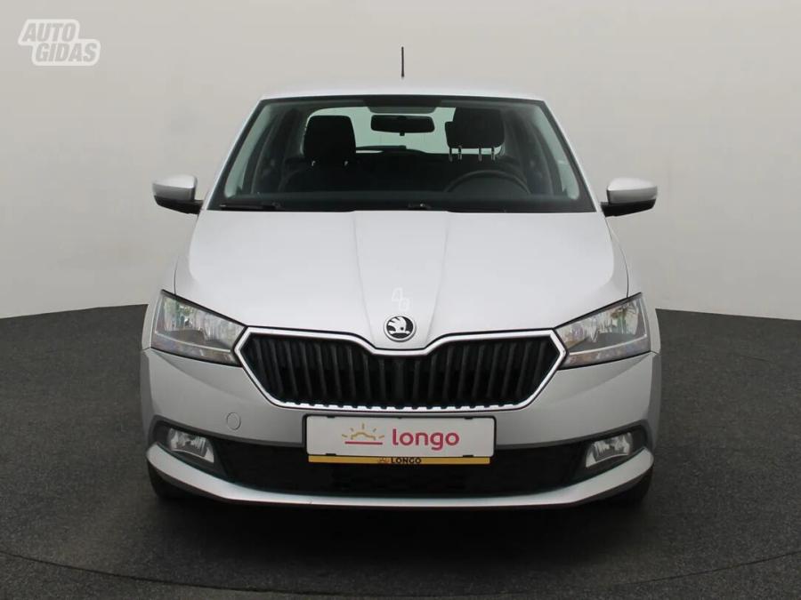 Grey Skoda Fabia 2021 in Vilnius, with an engine capacity of 1.00 L and mileage of 160 thousand km for 8799 €, photo 4 on AUTOMOTO.COM.LV