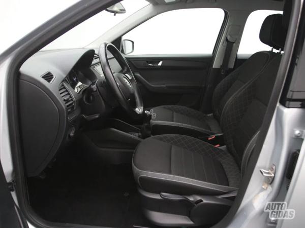 Pelēks Skoda Fabia 2021 Viļņa, ar dzinēja tilpumu 1.00 L un nobraukumu 160 tūkst. km par 8799 €, foto 4 vietnē AUTOMOTO.COM.LV