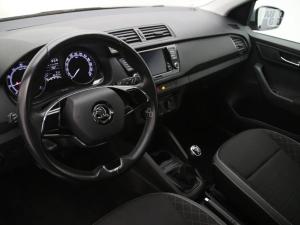 Grey Skoda Fabia 2021 in Vilnius, with an engine capacity of 1.00 L and mileage of 160 thousand km for 8799 €, photo 17 on AUTOMOTO.COM.LV
