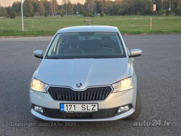 Skoda Fabia 2021 Kerdla vietnē Pelēks Skoda Fabia 2021 Kerdla, ar dzinēja tilpumu 1.00 L un nobraukumu 33 tūkst. km par 11000 €, foto 7 vietnē AUTOMOTO.COM.LV