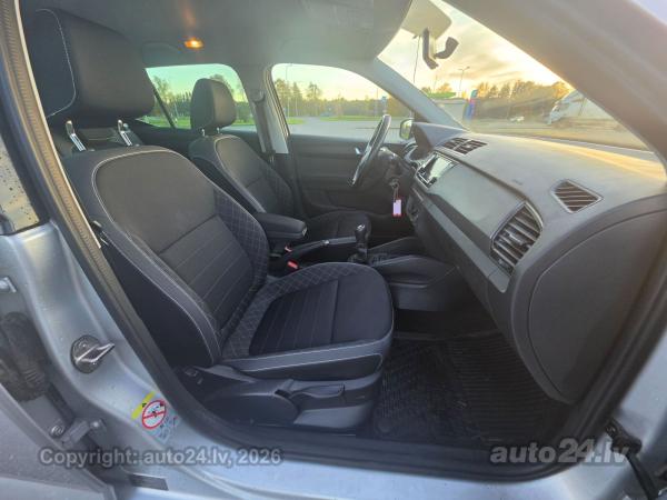 Skoda Fabia 2021 Kerdla vietnē Pelēks Skoda Fabia 2021 Kerdla, ar dzinēja tilpumu 1.00 L un nobraukumu 33 tūkst. km par 11000 €, foto 8 vietnē AUTOMOTO.COM.LV
