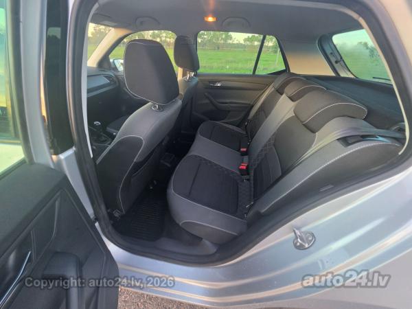Skoda Fabia 2021 Kerdla vietnē Pelēks Skoda Fabia 2021 Kerdla, ar dzinēja tilpumu 1.00 L un nobraukumu 33 tūkst. km par 11000 €, foto 10 vietnē AUTOMOTO.COM.LV