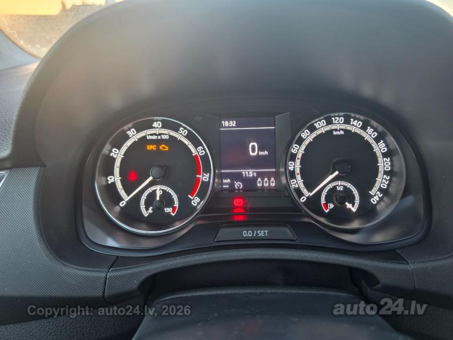Серый Шкода Фабия 2021 в Кярдла, объемом двигателя 1.00 л и пробегом 33 тыс. км за 11000 €, фото 18 на AUTOMOTO.COM.LV