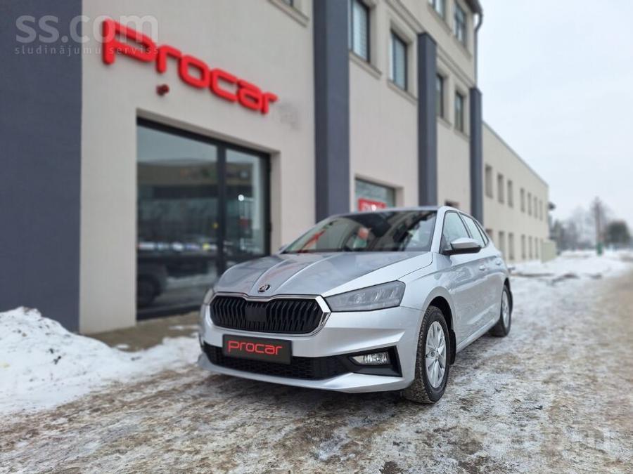 Серый Шкода Фабия 2022 в Рига, объемом двигателя 1.00 л и пробегом 147 тыс. км за 8950 €, фото 1 на AUTOMOTO.COM.LV