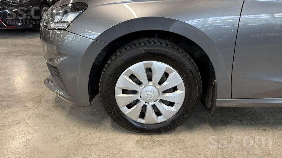 Pelēks Skoda Fabia 2022 Rīga, ar dzinēja tilpumu 1.00 L un nobraukumu 78 tūkst. km par 10900 €, foto 8 vietnē AUTOMOTO.COM.LV