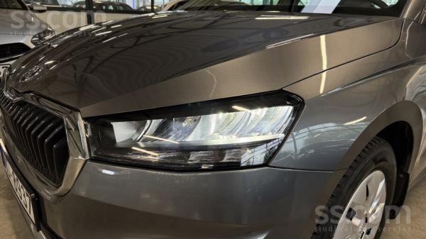 Grey Skoda Fabia 2022 in Riga, with an engine capacity of 1.00 L and mileage of 78 thousand km for 10900 €, photo 8 on AUTOMOTO.COM.LV