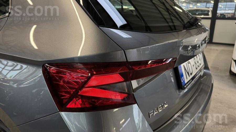 Pelēks Skoda Fabia 2022 Rīga, ar dzinēja tilpumu 1.00 L un nobraukumu 78 tūkst. km par 10900 €, foto 10 vietnē AUTOMOTO.COM.LV