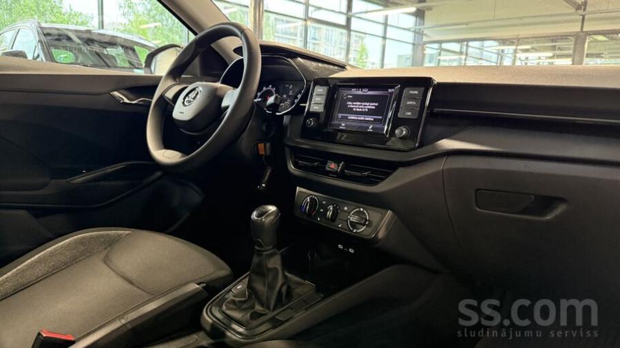 Pelēks Skoda Fabia 2022 Rīga, ar dzinēja tilpumu 1.00 L un nobraukumu 78 tūkst. km par 10900 €, foto 16 vietnē AUTOMOTO.COM.LV