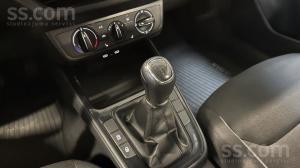 Pelēks Skoda Fabia 2022 Rīga, ar dzinēja tilpumu 1.00 L un nobraukumu 78 tūkst. km par 10900 €, foto 21 vietnē AUTOMOTO.COM.LV