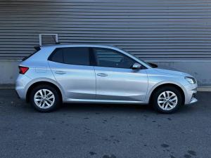 Pelēks Skoda Fabia 2022 Rīga, ar dzinēja tilpumu 1.00 L un nobraukumu 93 tūkst. km par 11900 €, foto 7 vietnē AUTOMOTO.COM.LV