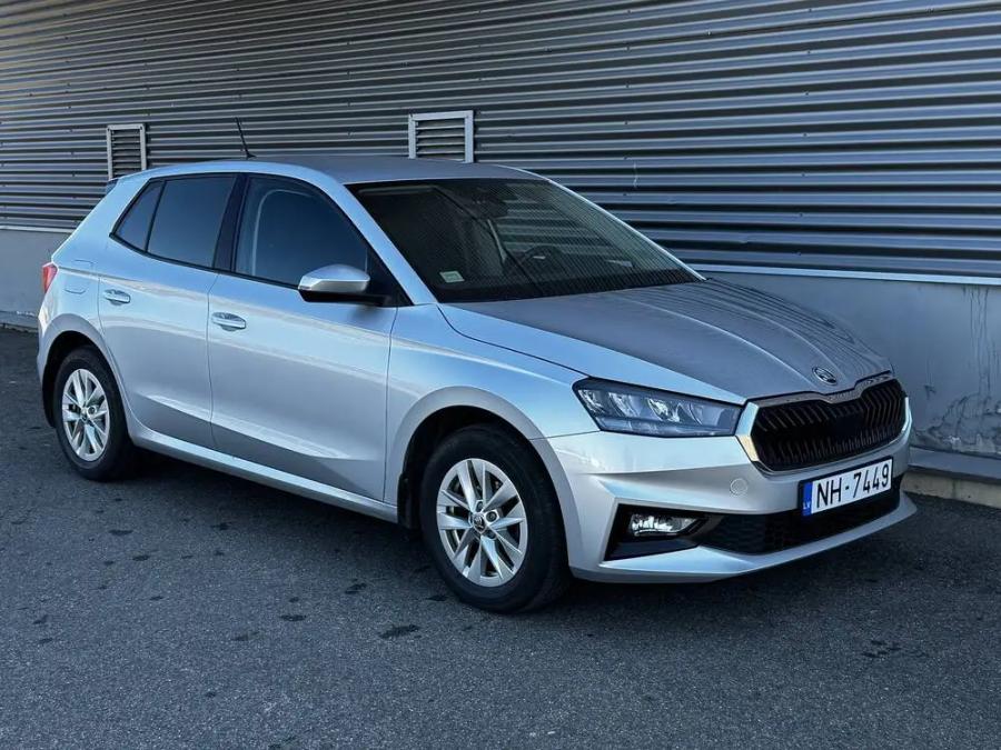 Pelēks Skoda Fabia 2022 Rīga, ar dzinēja tilpumu 1.00 L un nobraukumu 93 tūkst. km par 11900 €, foto 8 vietnē AUTOMOTO.COM.LV