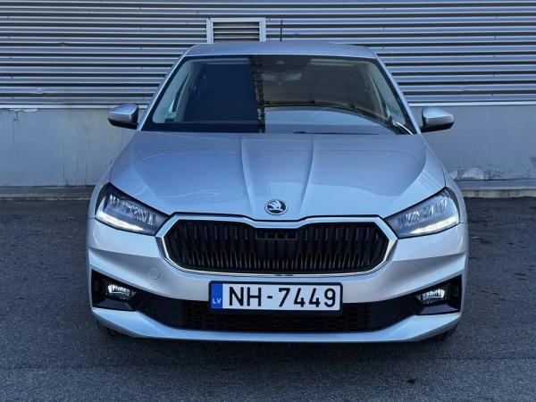Grey Skoda Fabia 2022 in Riga, with an engine capacity of 1.00 L and mileage of 93 thousand km for 11900 €, photo 8 on AUTOMOTO.COM.LV