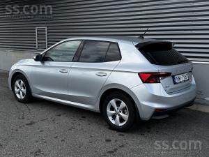 Grey Skoda Fabia 2023 in Riga, with an engine capacity of 1.00 L and mileage of 148 thousand km for 9900 €, photo 4 on AUTOMOTO.COM.LV
