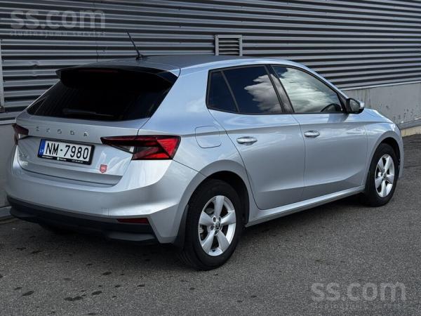 Grey Skoda Fabia 2023 in Riga, with an engine capacity of 1.00 L and mileage of 148 thousand km for 9900 €, photo 5 on AUTOMOTO.COM.LV
