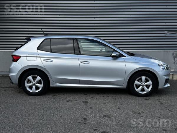 Grey Skoda Fabia 2023 in Riga, with an engine capacity of 1.00 L and mileage of 148 thousand km for 9900 €, photo 6 on AUTOMOTO.COM.LV