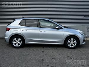 Grey Skoda Fabia 2023 in Riga, with an engine capacity of 1.00 L and mileage of 148 thousand km for 9900 €, photo 7 on AUTOMOTO.COM.LV