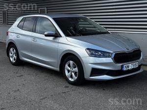 Grey Skoda Fabia 2023 in Riga, with an engine capacity of 1.00 L and mileage of 148 thousand km for 9900 €, photo 8 on AUTOMOTO.COM.LV