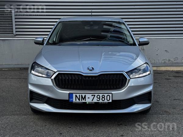 Grey Skoda Fabia 2023 in Riga, with an engine capacity of 1.00 L and mileage of 148 thousand km for 9900 €, photo 8 on AUTOMOTO.COM.LV