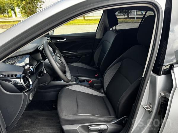 Grey Skoda Fabia 2023 in Riga, with an engine capacity of 1.00 L and mileage of 148 thousand km for 9900 €, photo 9 on AUTOMOTO.COM.LV