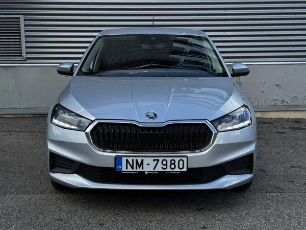 Grey Skoda Fabia 2023 in Riga, with an engine capacity of 1.00 L and mileage of 148 thousand km for 9900 €, photo 8 on AUTOMOTO.COM.LV