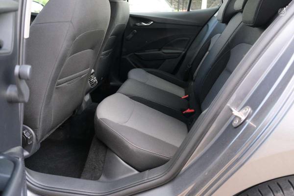 Pelēks Skoda Fabia 2023 Viļņa, ar dzinēja tilpumu 1.00 L un nobraukumu 164 tūkst. km par 11250 €, foto 8 vietnē AUTOMOTO.COM.LV