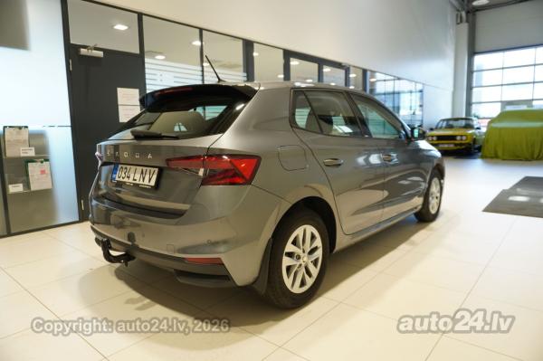 Grey Skoda Fabia 2023 in Tallinn, with an engine capacity of 1.00 L and mileage of 76 thousand km for 13900 €, photo 3 on AUTOMOTO.COM.LV